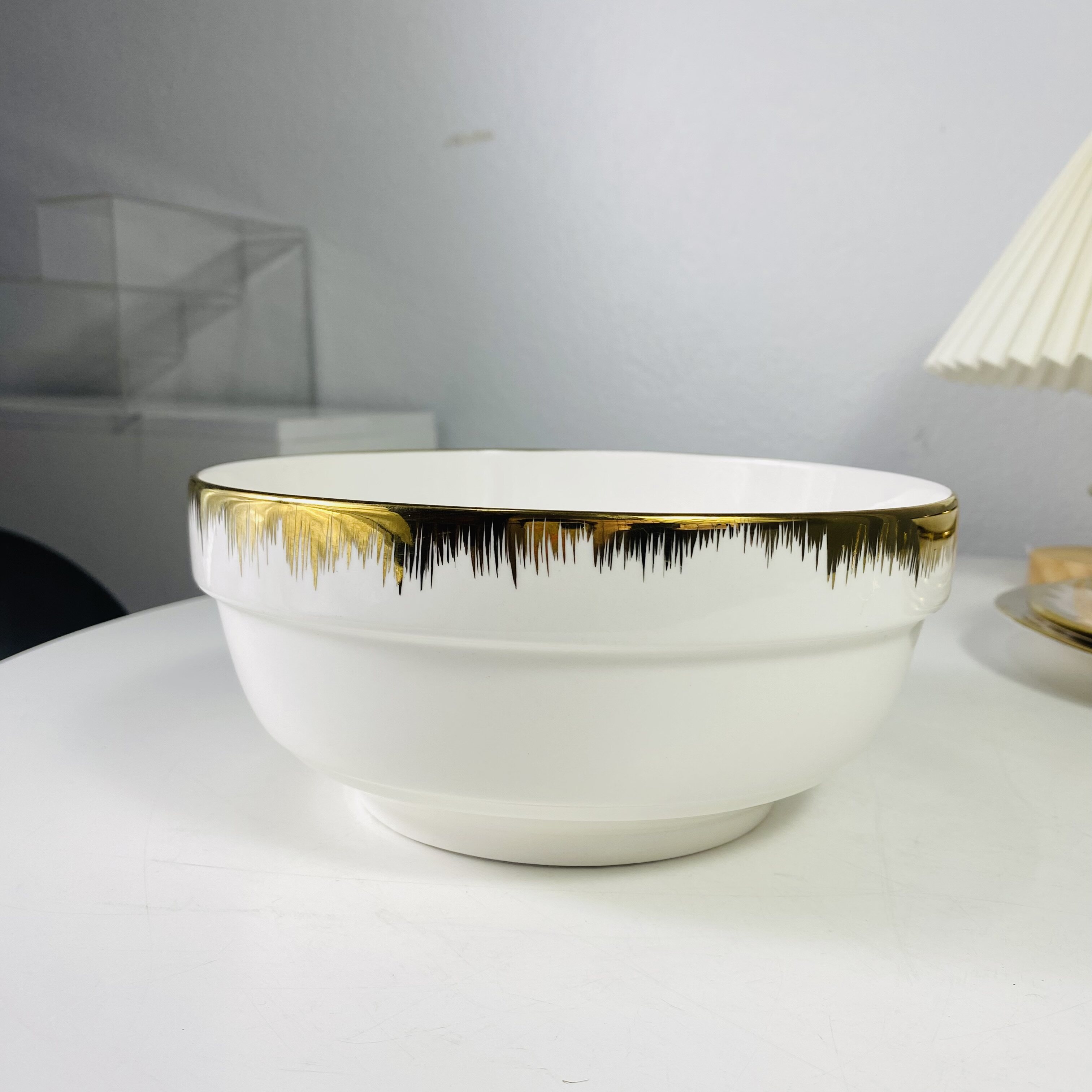 Luxury Gold dinner set, white gold plate with ceramic texture ...